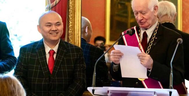 全球公益联盟: 蔡平配 获得勋章和证书 (视频) – Site de CAI Ping-pei